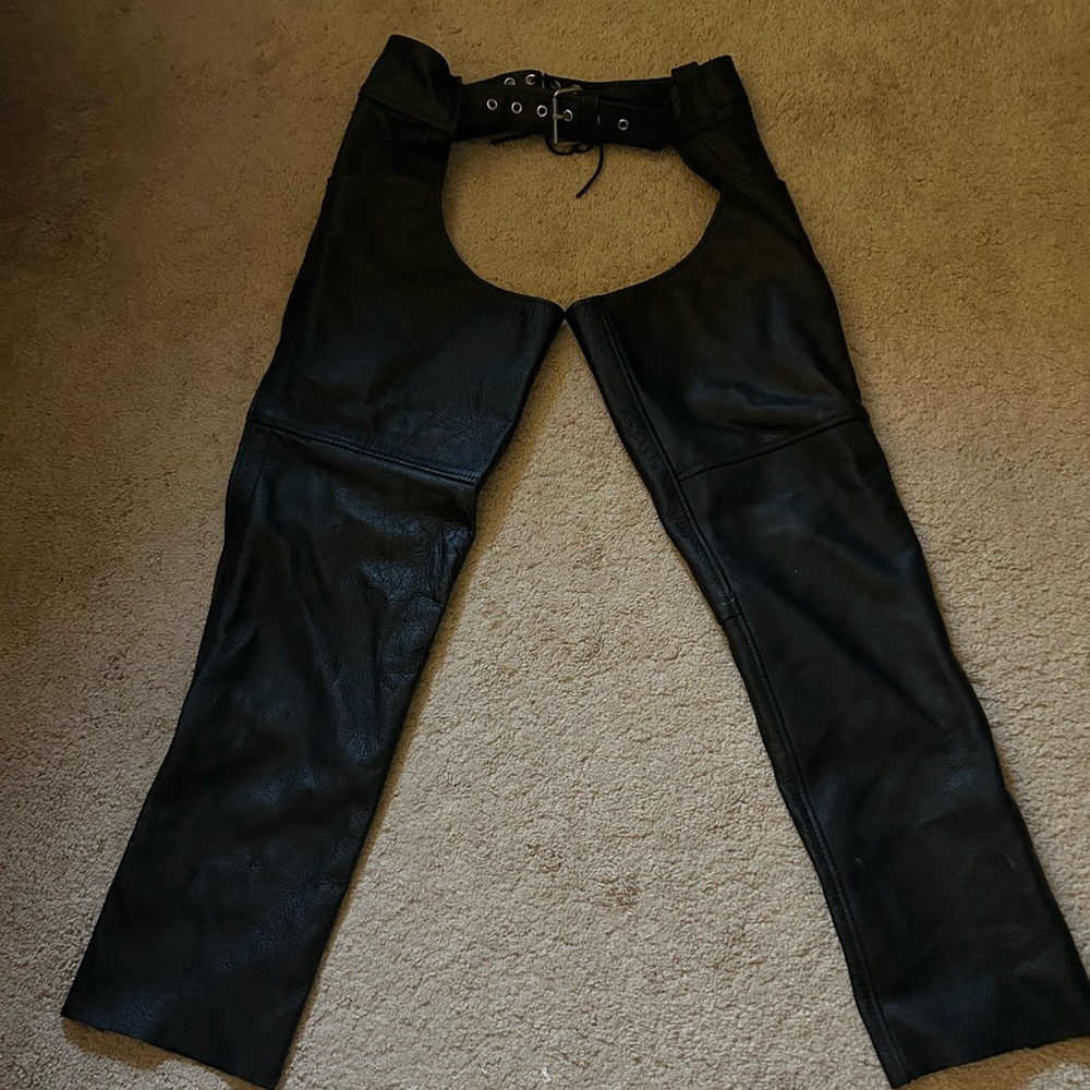 Grey Wolf Leather Chaps - Gem